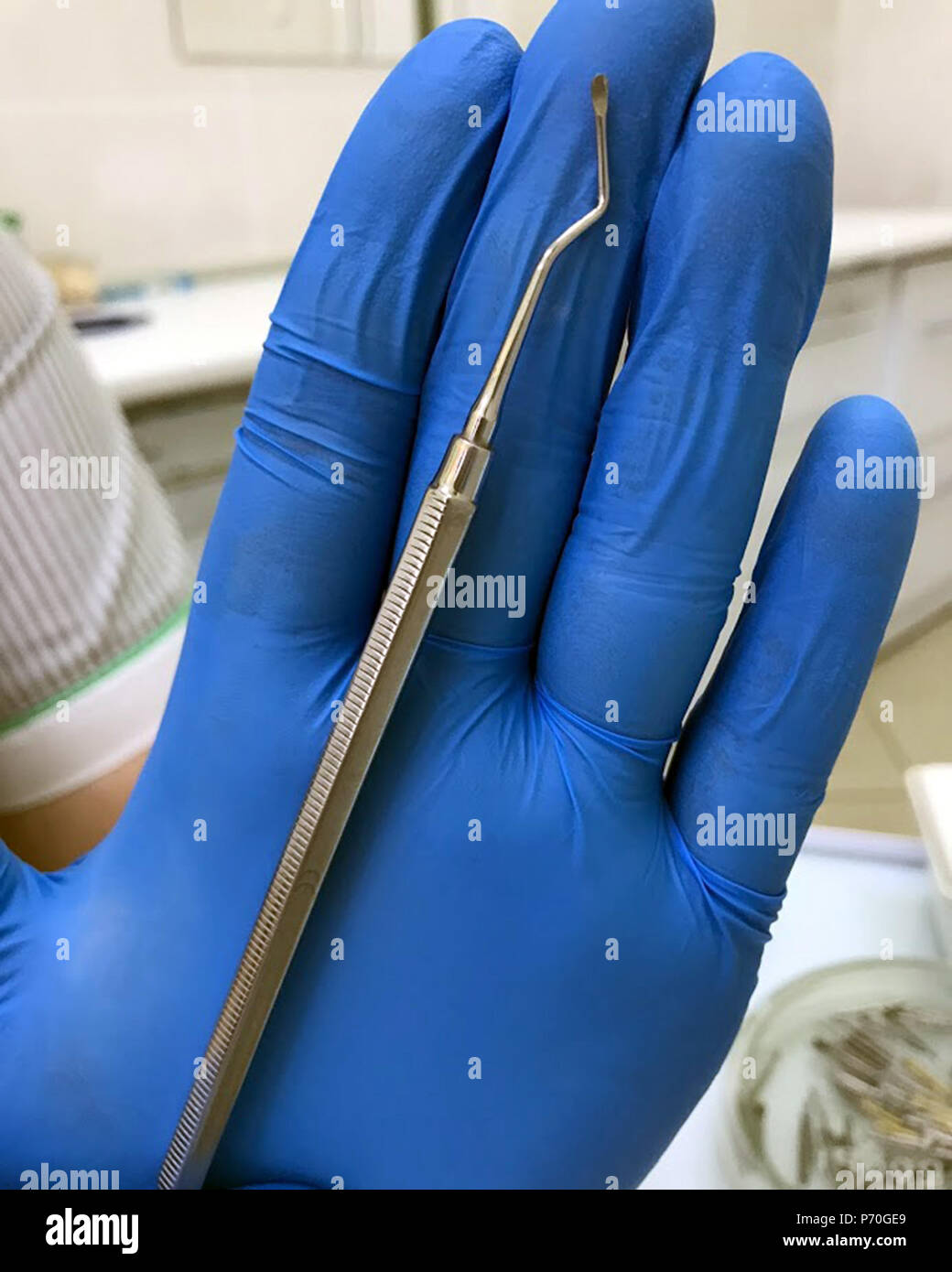 Dentist hand dental tools hi-res stock photography and images - Alamy