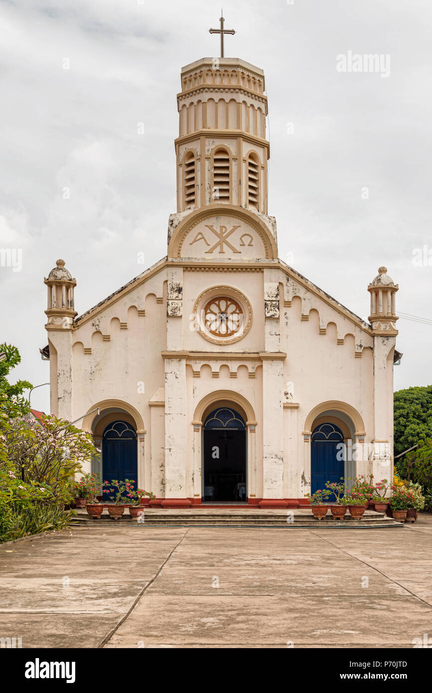 Savannakhet church hi-res stock photography and images - Alamy