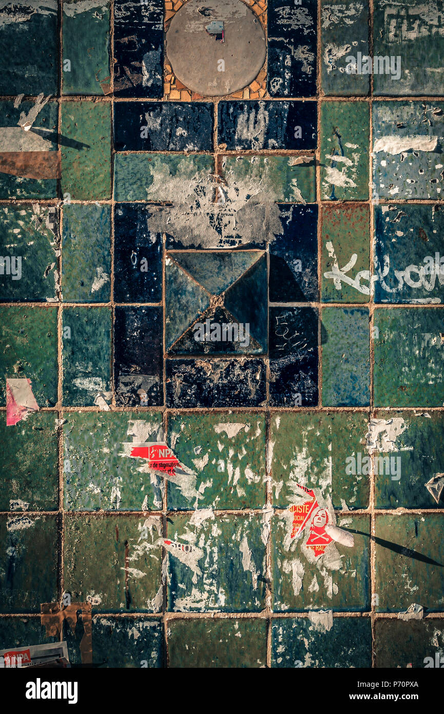 Wall of a building with glazed tiles Stock Photo - Alamy