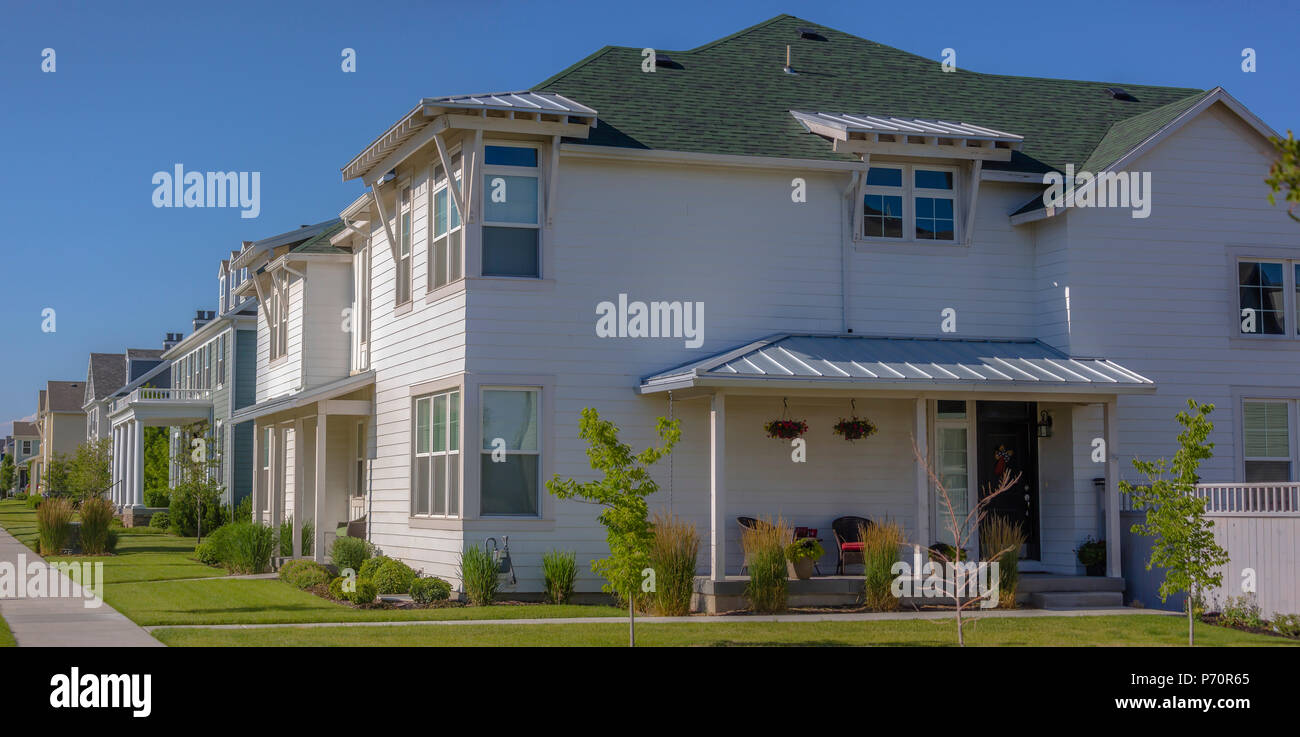White homes in a suburban community Stock Photo - Alamy