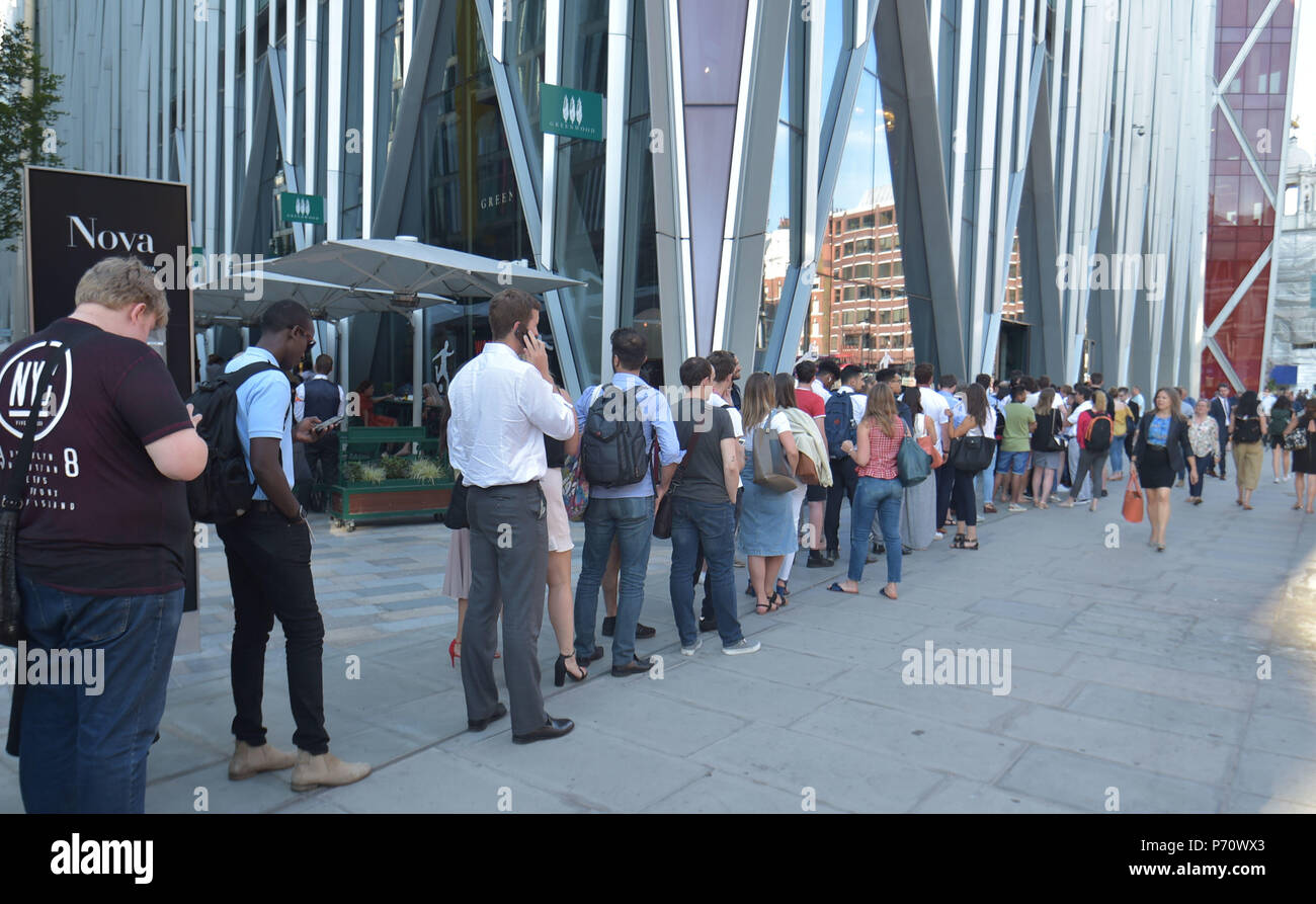 England fans queue up outside Greenwood's sports bar in Victoria ...