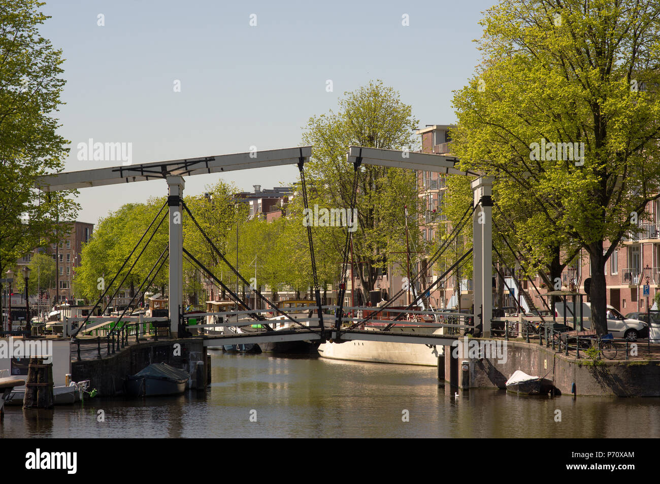 Old drawbridge in Amsterdam Stock Photo - Alamy