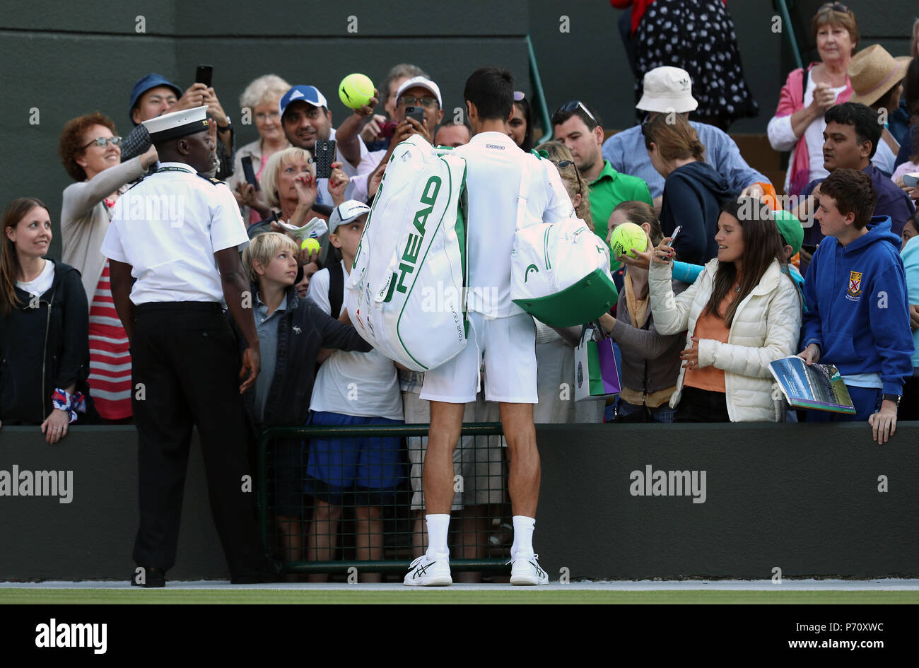 Novak Djokovic Autographs High Resolution Stock Photography and Images ...