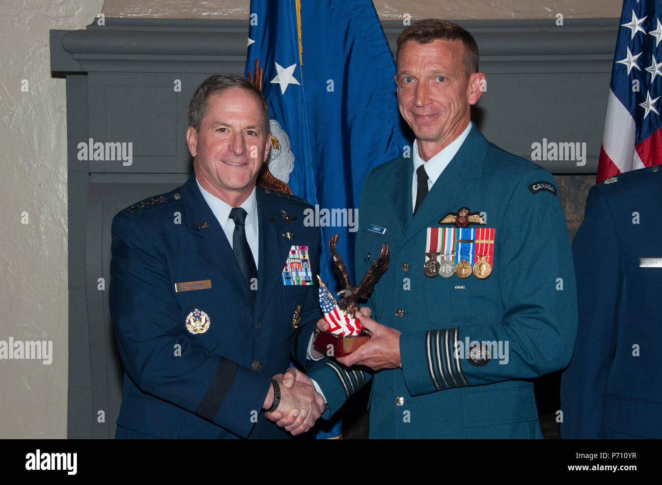 Us army usa colonel col hi-res stock photography and images - Alamy