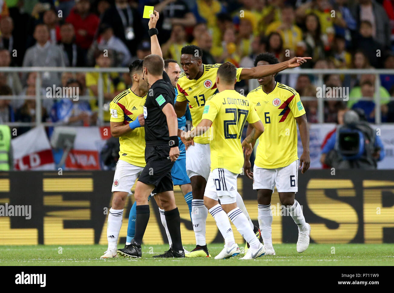 Referee mark geiger shows hi-res stock photography and images - Alamy