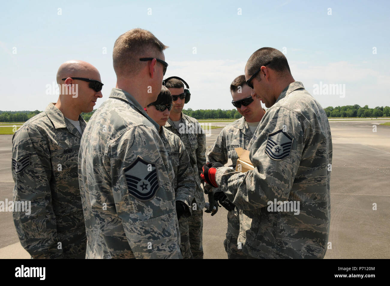Airmen from Key Field Air National Guard Base in Meridian, Miss. and ...