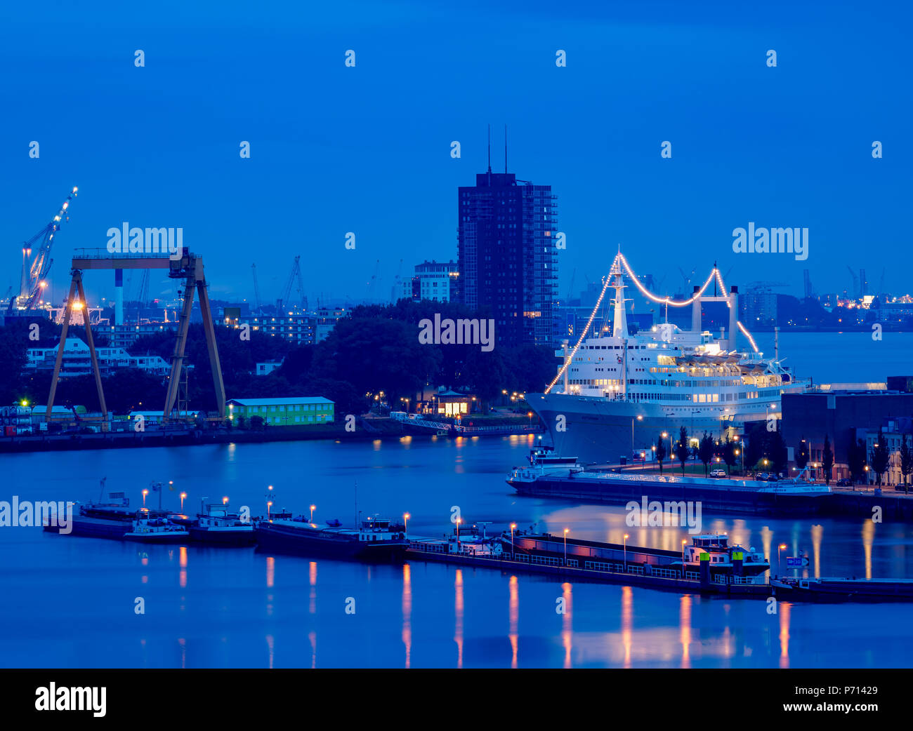 View towards the SS Rotterdam, hotel and museum, Rotterdam, South ...