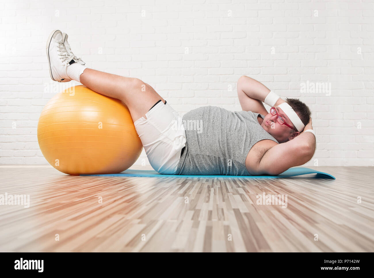 Man effort funny hi-res stock photography and images - Alamy