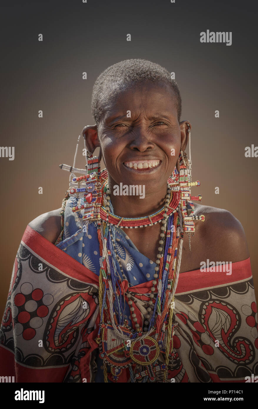 Masai head dress hi-res stock photography and images - Alamy