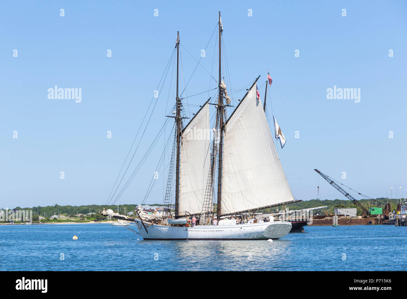 Two masted schooner sailing ship hi-res stock photography and images ...