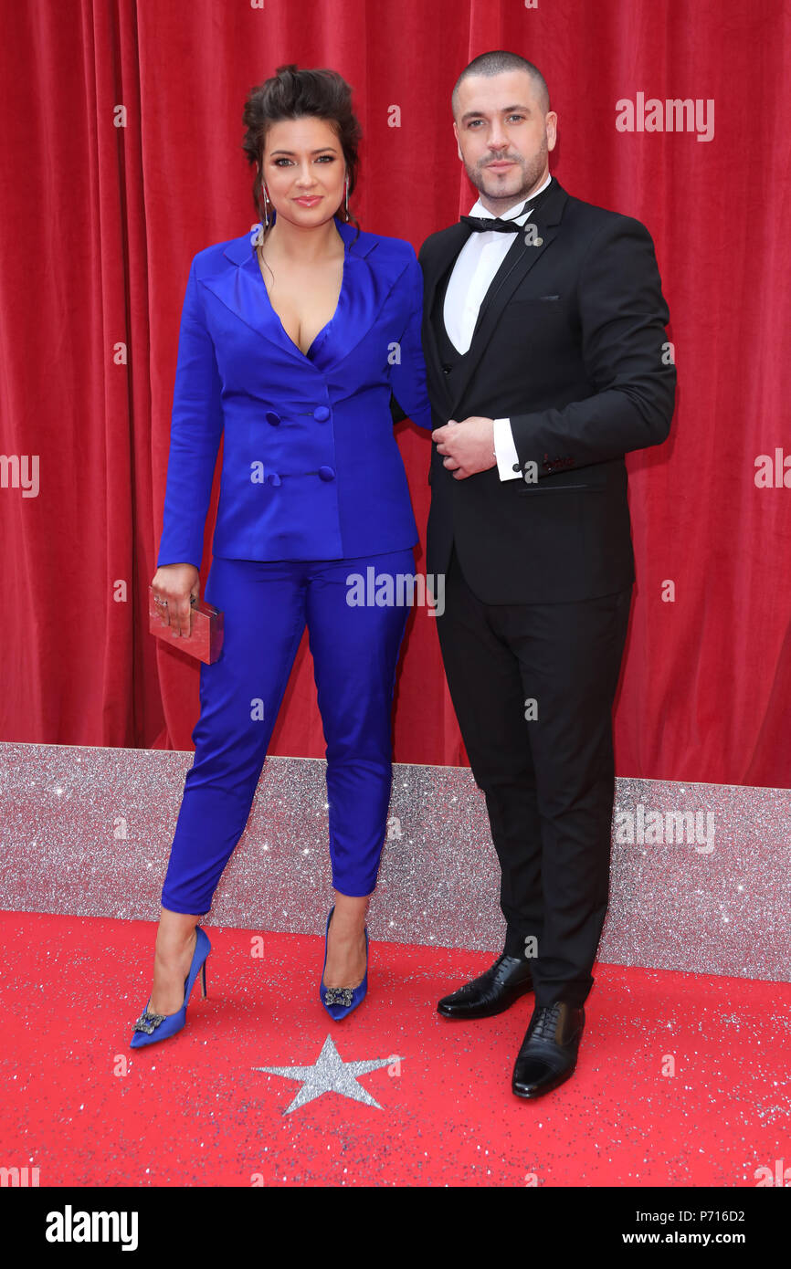 Shayne ward and sophie austin hi-res stock photography and images - Alamy