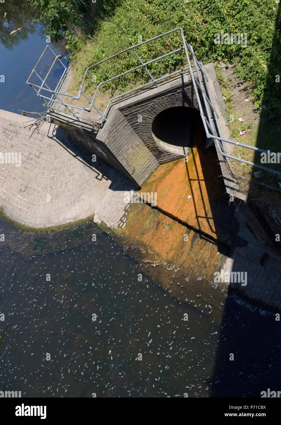 Effluent discharge hi-res stock photography and images - Alamy