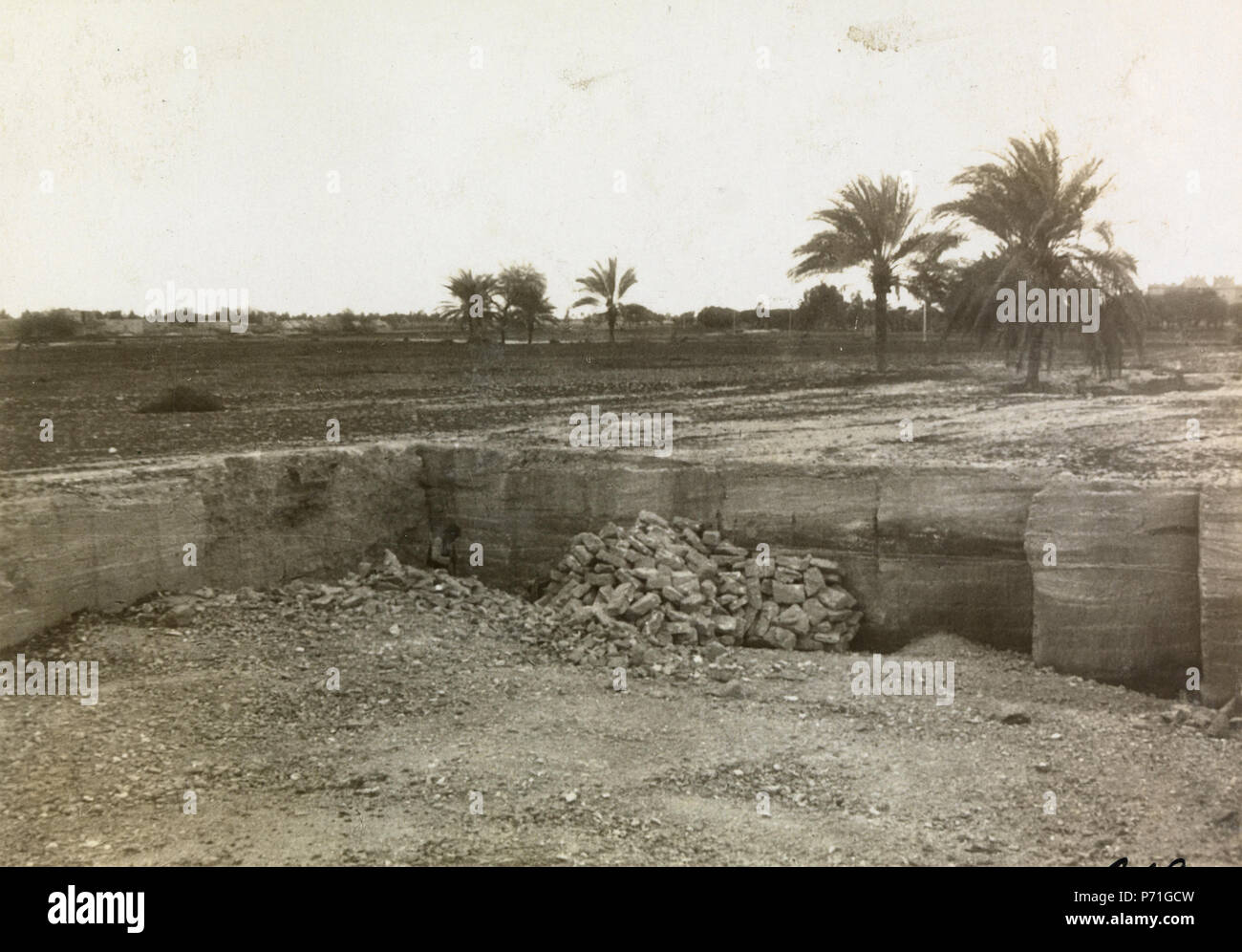 Buschehr hi-res stock photography and images - Alamy