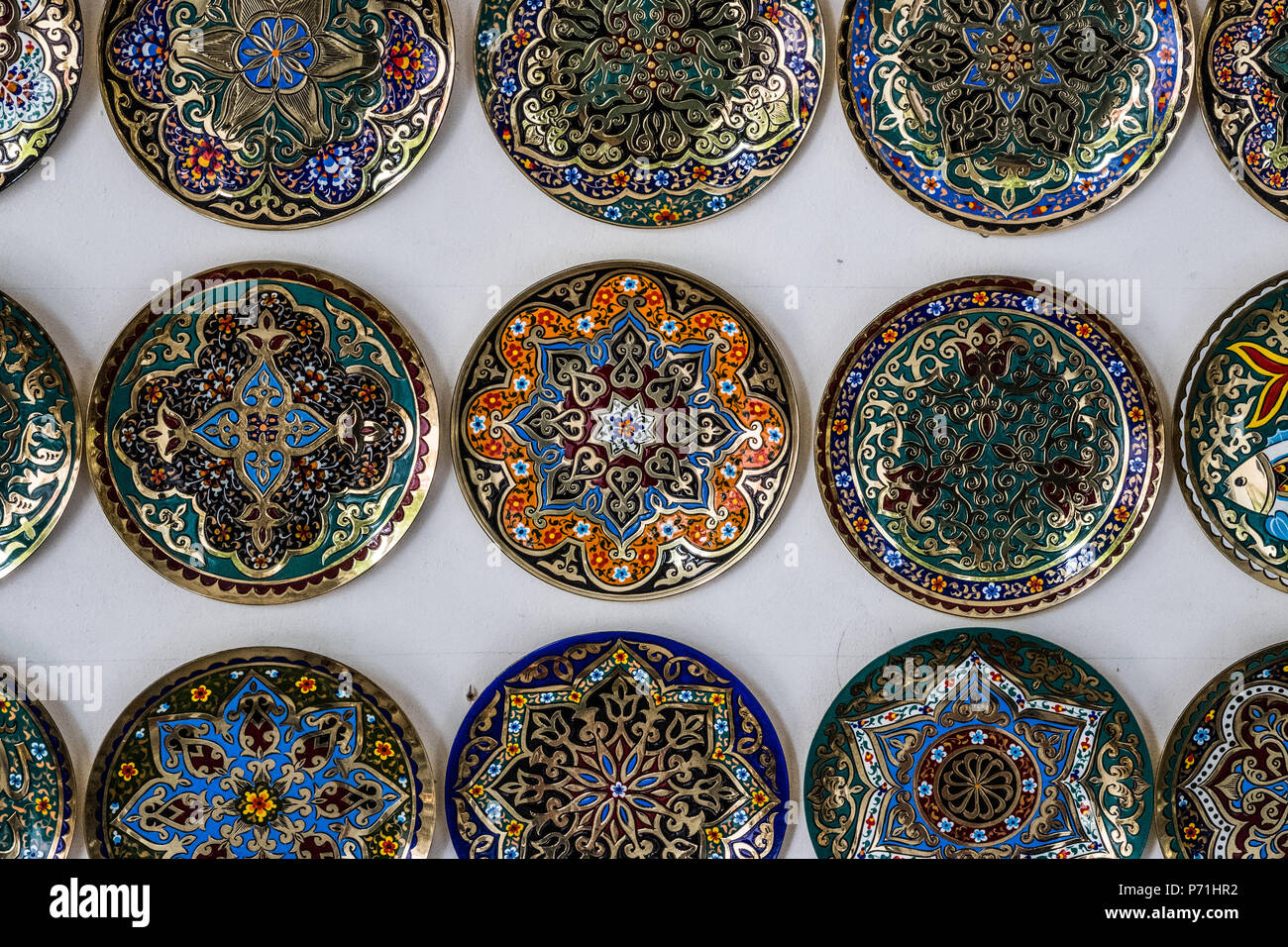 Hand made plates displayed in Bukhara, Uzbekistan Stock Photo - Alamy