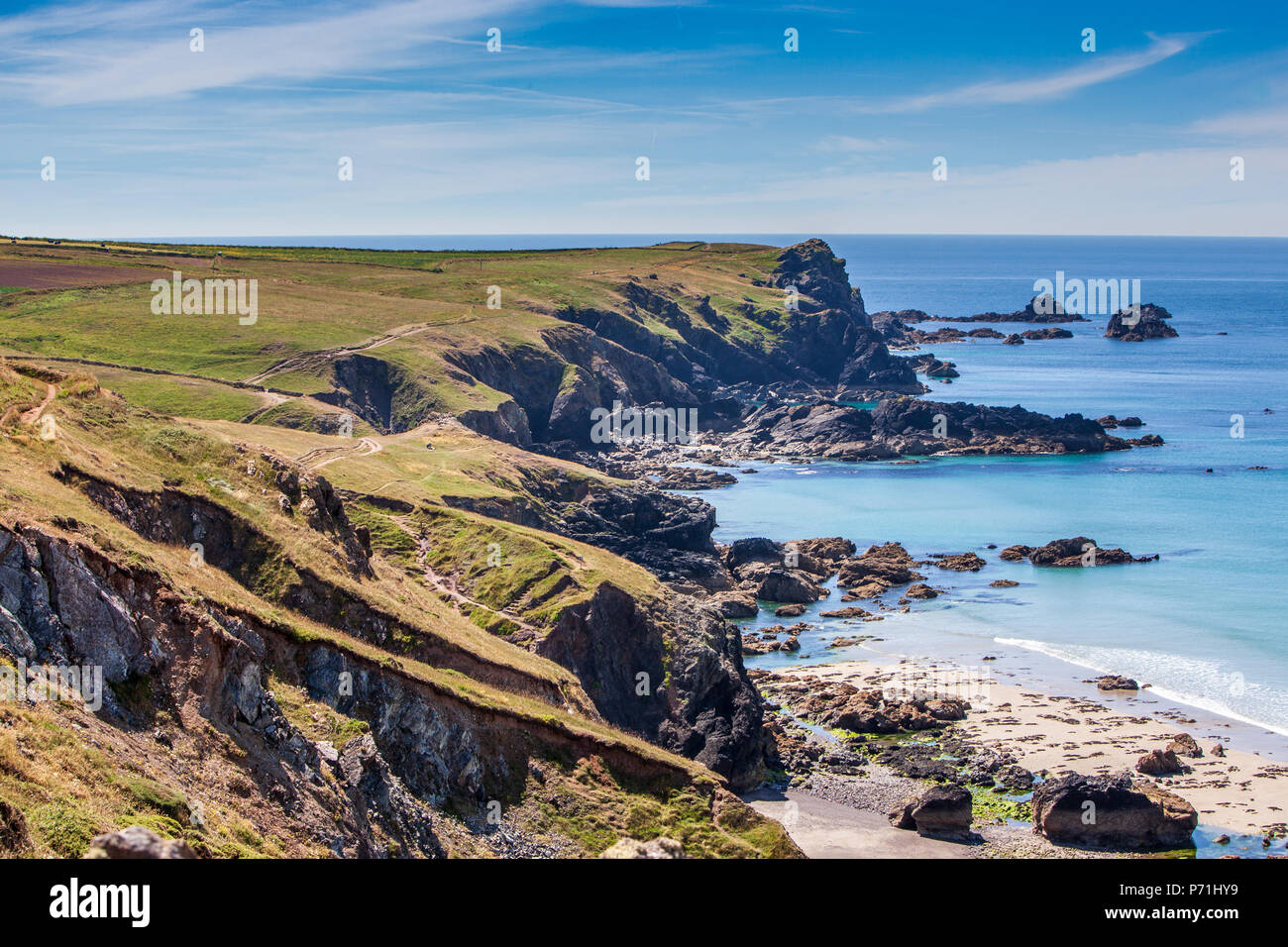 rocky cornwall coast Stock Photo - Alamy