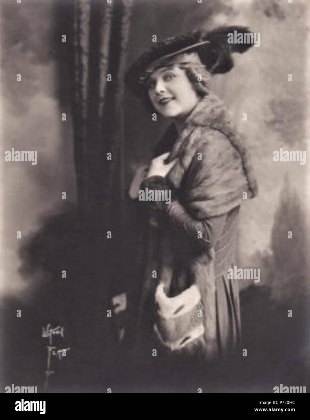 Wanda Hawley . 1920s 67 Wanda Hawley Witzel Stock Photo - Alamy