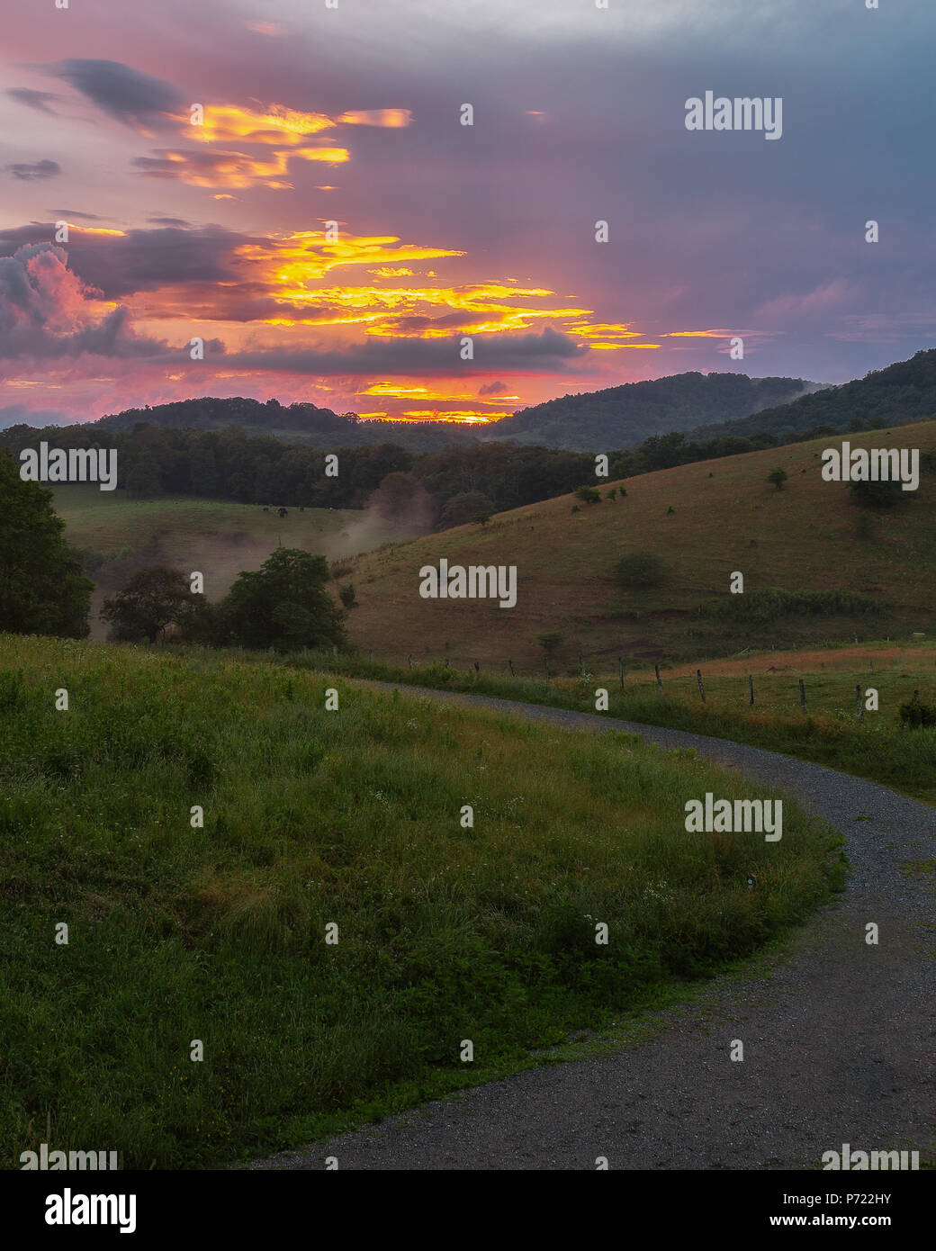 Blue Ridge Mountain Sunset - Sunset on the blue ridge parkway. Golden ...