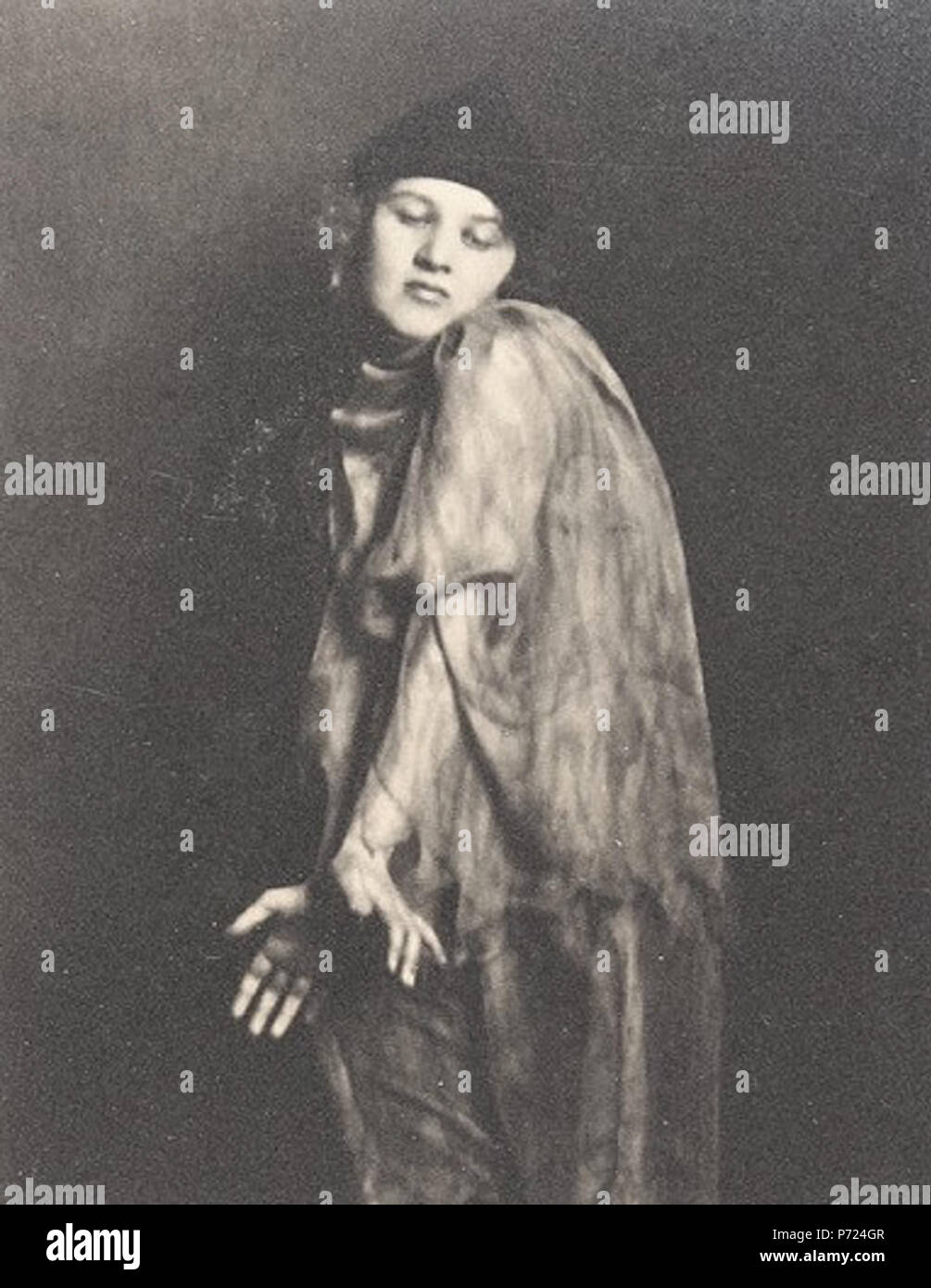 Elsie Altmann-Loos . 1919 4 Elsie Altmann 1919 Stock Photo - Alamy