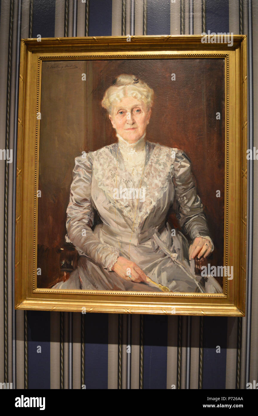 Emily perkins hi-res stock photography and images - Alamy