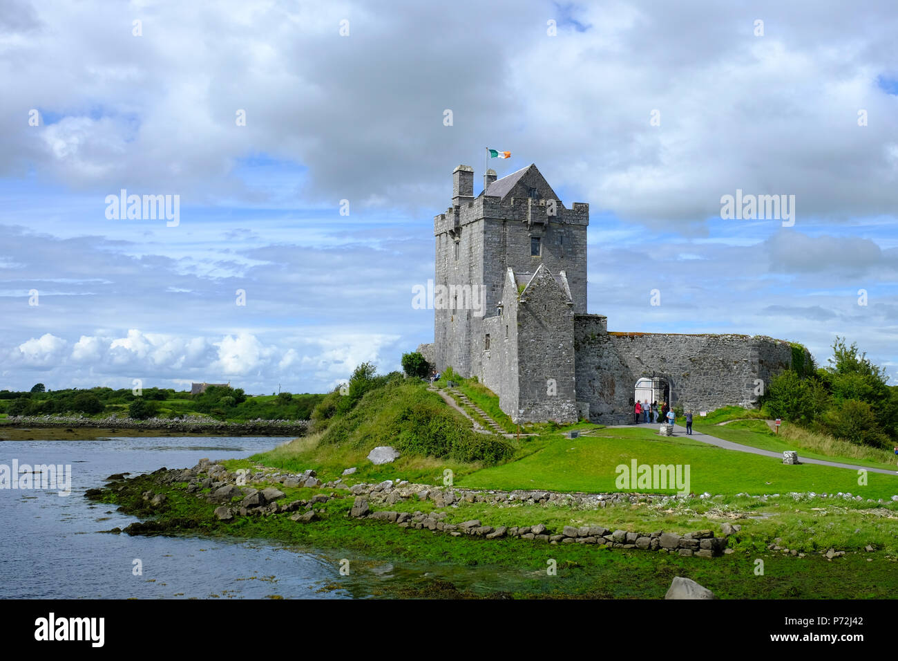16th century tower house hi-res stock photography and images - Alamy