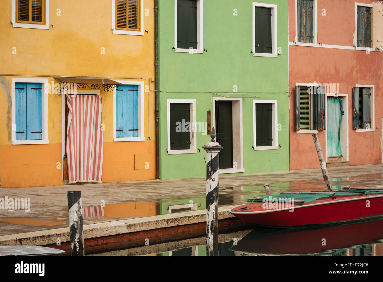 Exterior facades of colourful buildings, Burano, Venice, UNESCO World ...