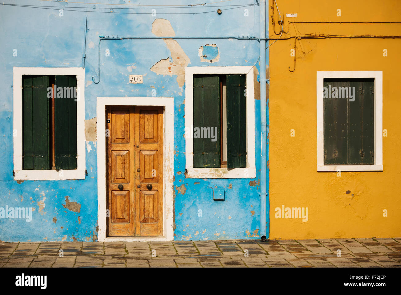 Exterior facades of colourful buildings, Burano, Venice, UNESCO World ...