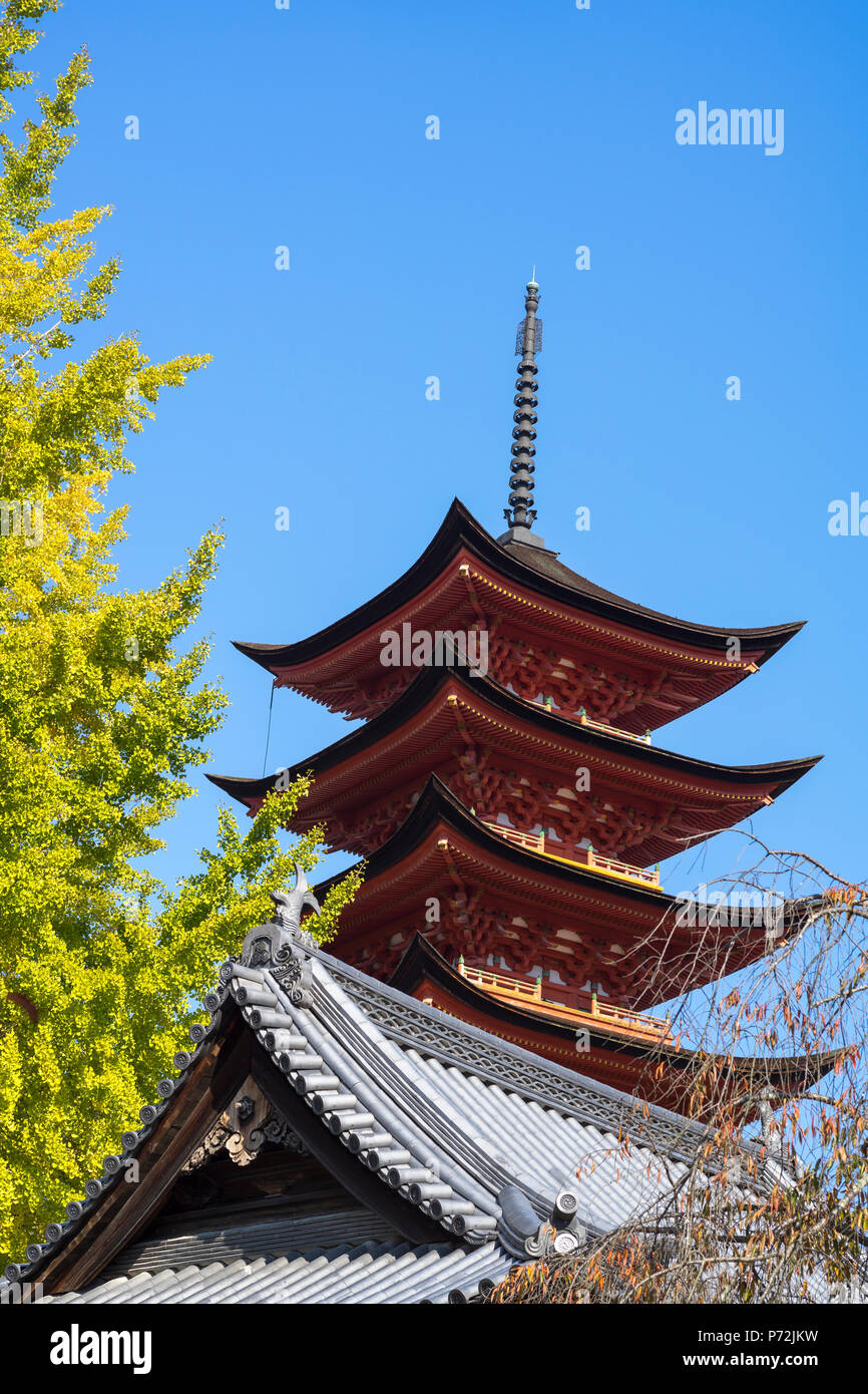 Senjokaku five-storey pagoda on Miyajima island, Itsukushima, UNESCO ...