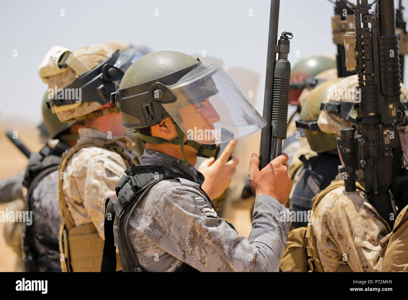 U.S. Marines with Military Police Company Alpha, 4th Law Enforcement ...