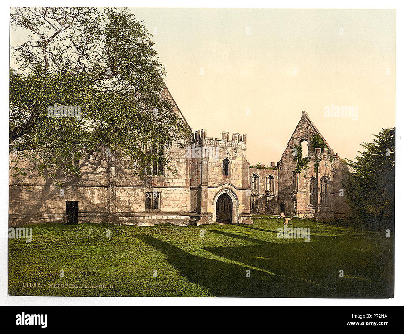 Vintage photograph of an old building Stock Photo - Alamy