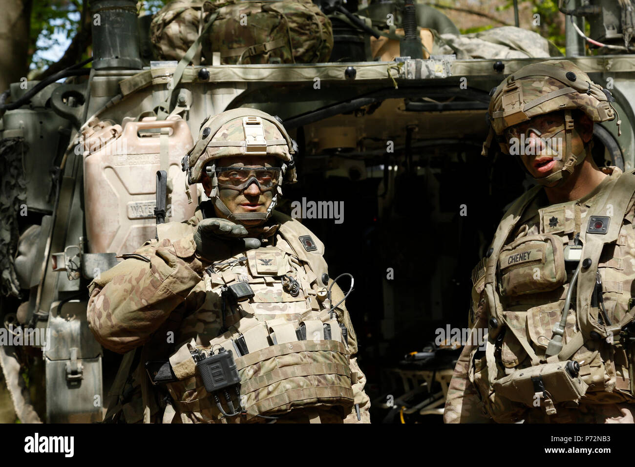 U.S. Army Col. Patrick J. Ellis, left, Regimental Commander of 2d ...