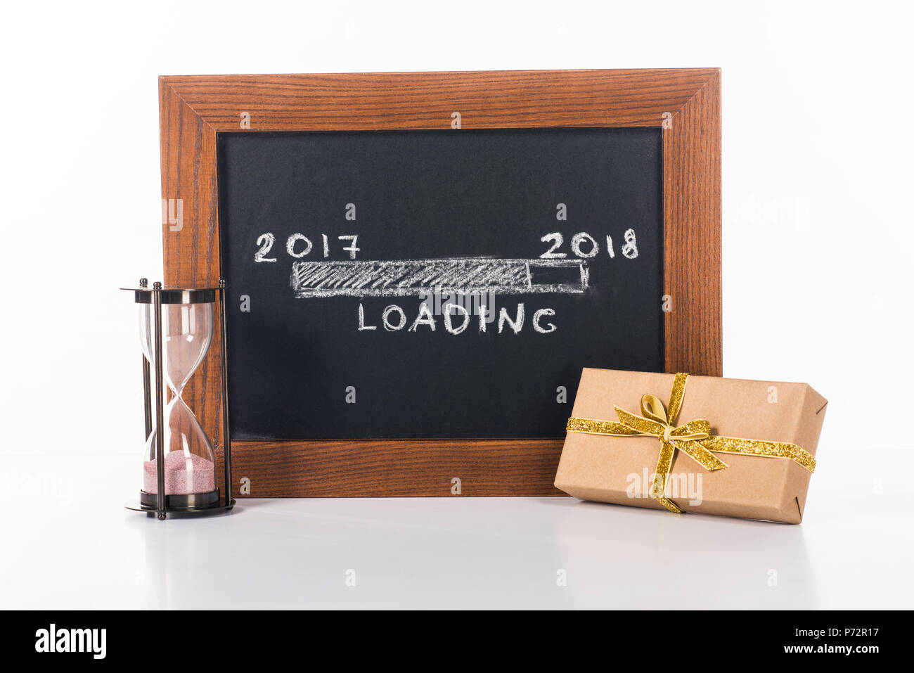 Hourglass loading hi-res stock photography and images - Alamy