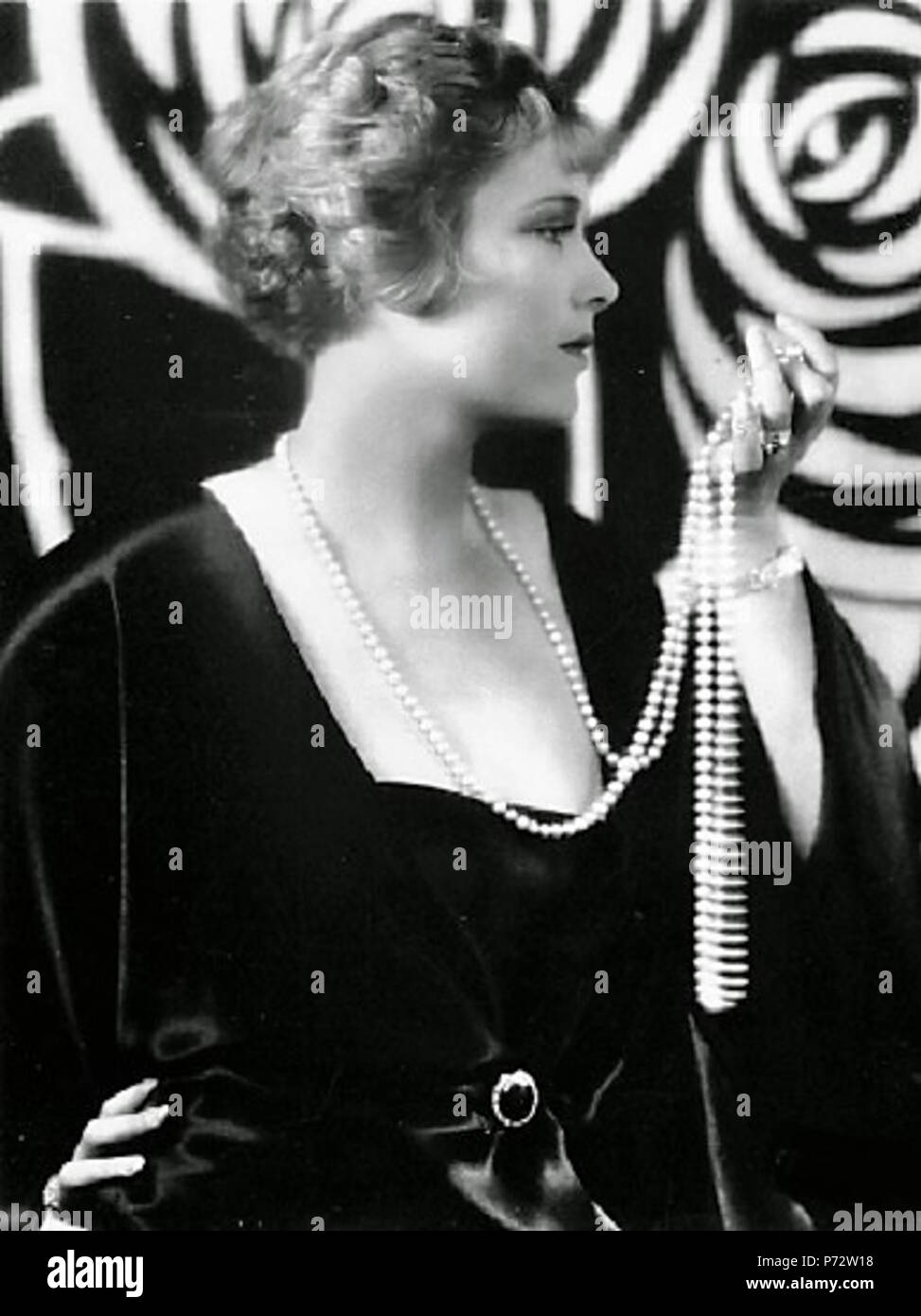 Esther Ralston High Resolution Stock Photography and Images - Alamy