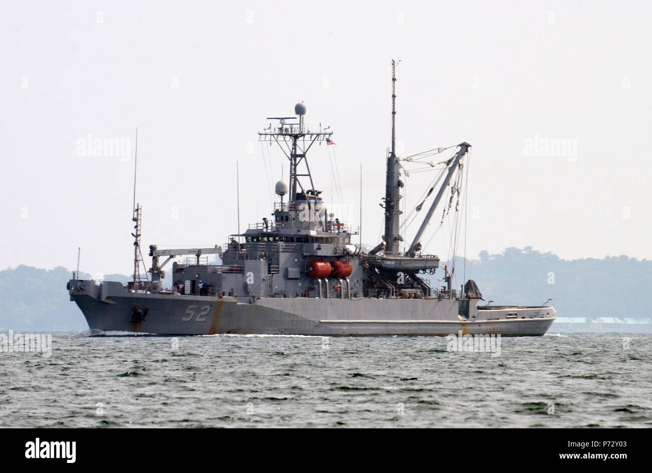 Usns Salvor High Resolution Stock Photography and Images - Alamy