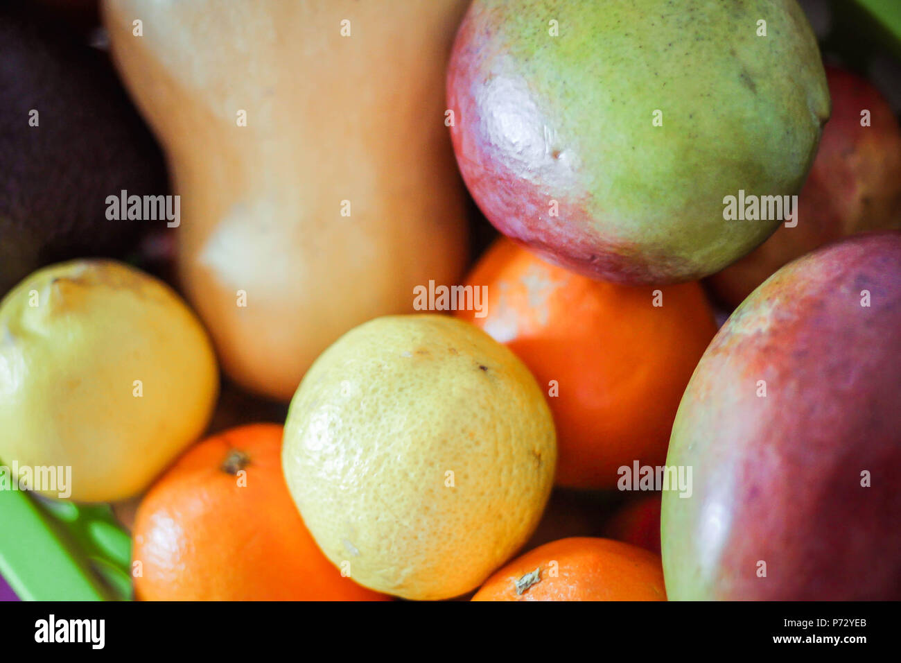 Mangos and oranges hi-res stock photography and images - Alamy
