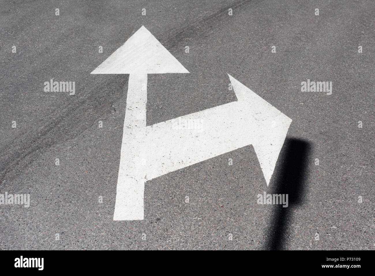 Traffic arrows hi-res stock photography and images - Alamy