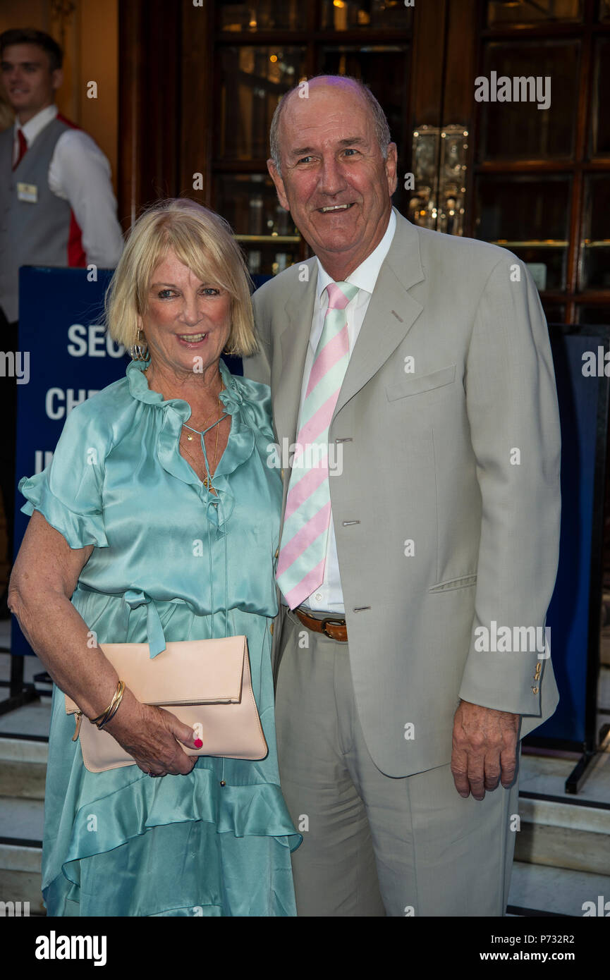 Russ abbot hi-res stock photography and images - Alamy