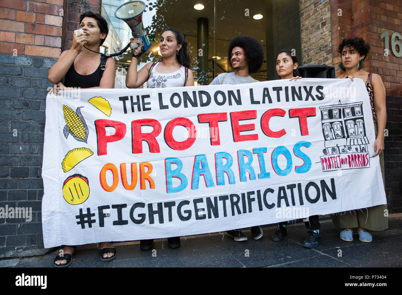 London, UK. 3rd July, 2018. Campaigners for social housing and against ...