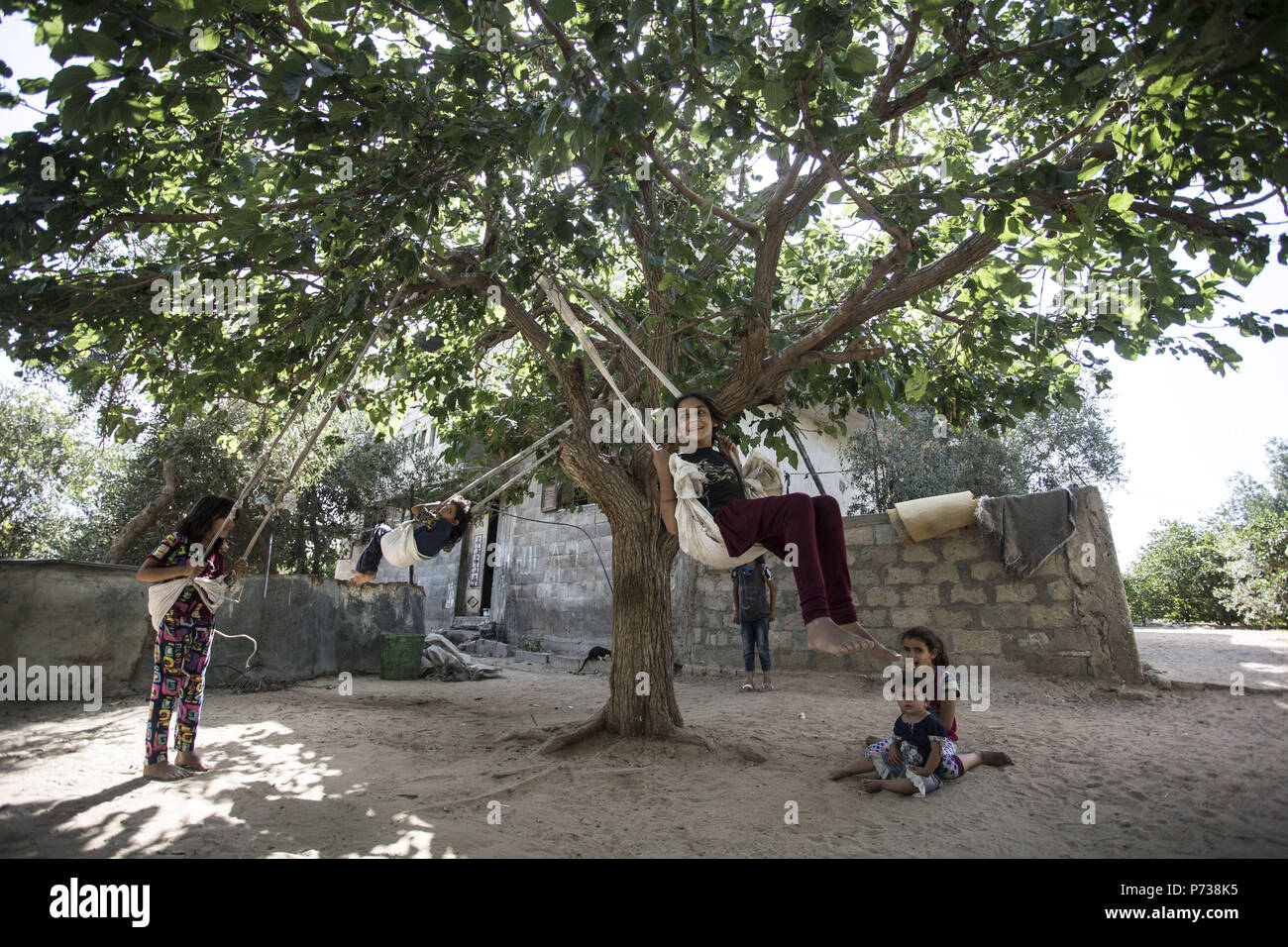 Gaza City, The Gaza Strip, Palestine. 3rd July, 2018. Palestinian ...