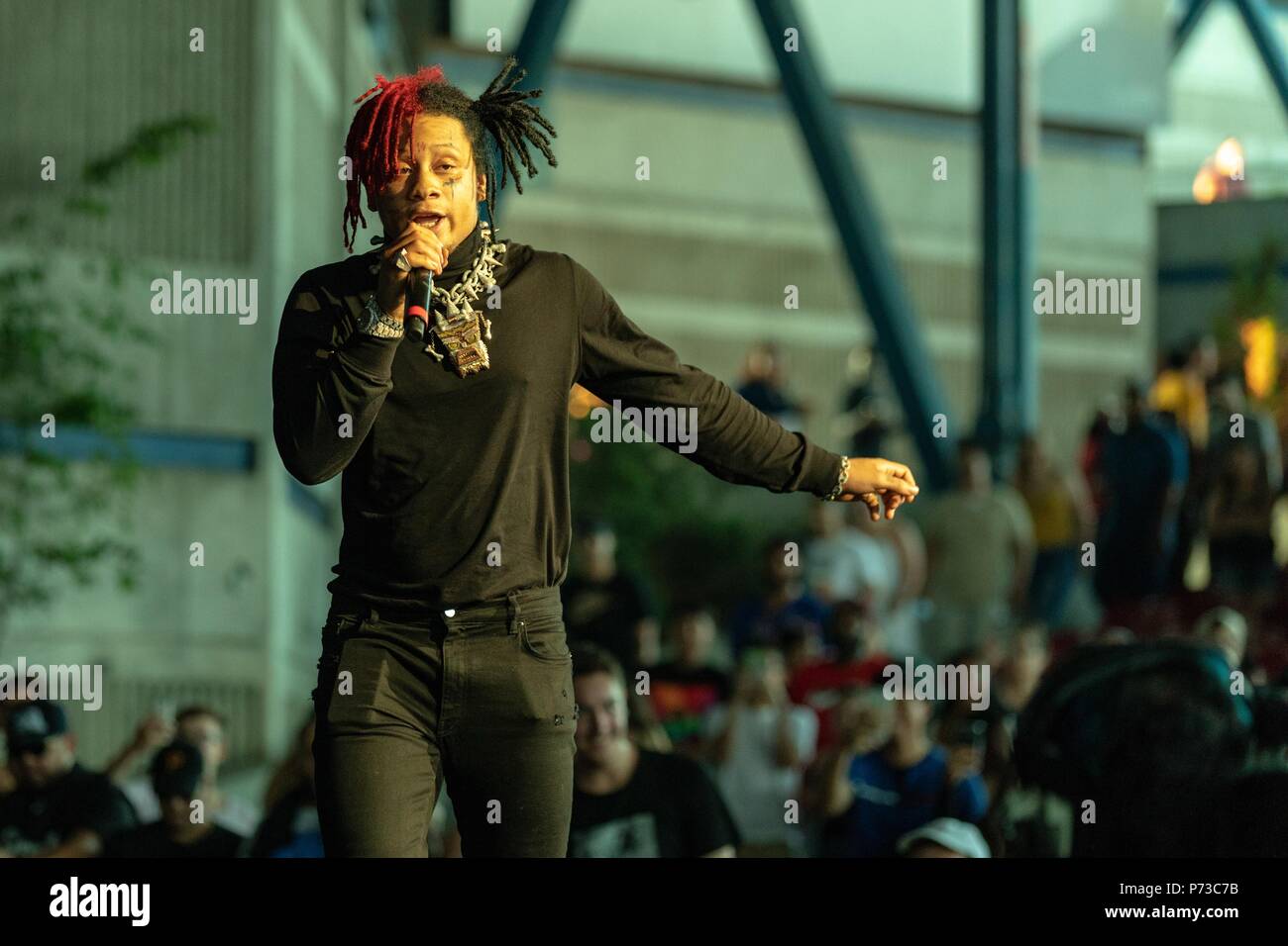 Henry iv stage hi-res stock photography and images - Alamy