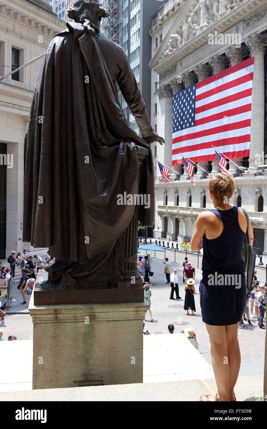 New York, NY USA. 4th. Jul, 2018. Statue of the first US president Gen ...