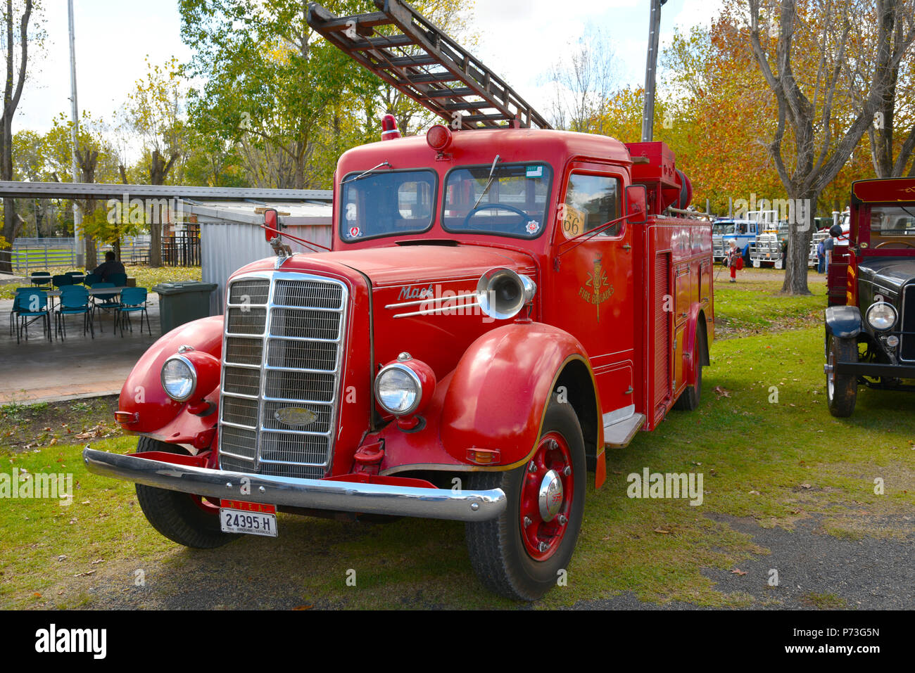 vintage new south wales fire engine at the truck show at glen innes ...