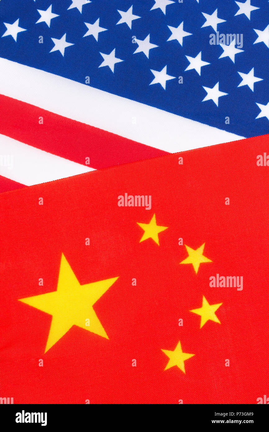 Chinese flag and US flag / Stars & Stripes -metaphor US-China trade war ...