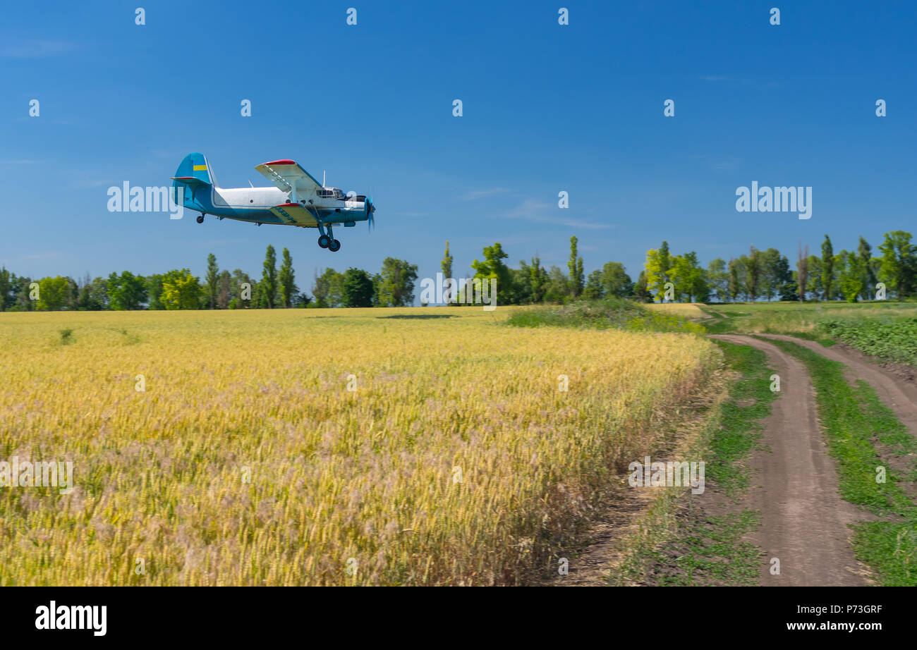 Flying over corn field agriculture hi-res stock photography and images ...