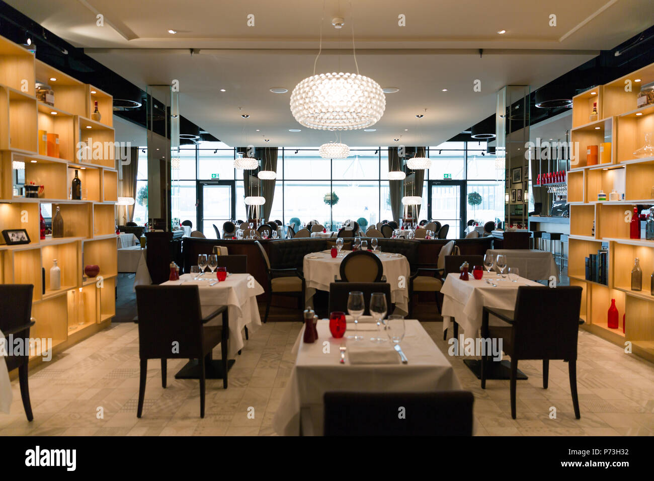 Italian restaurant interior design hi-res stock photography and images ...