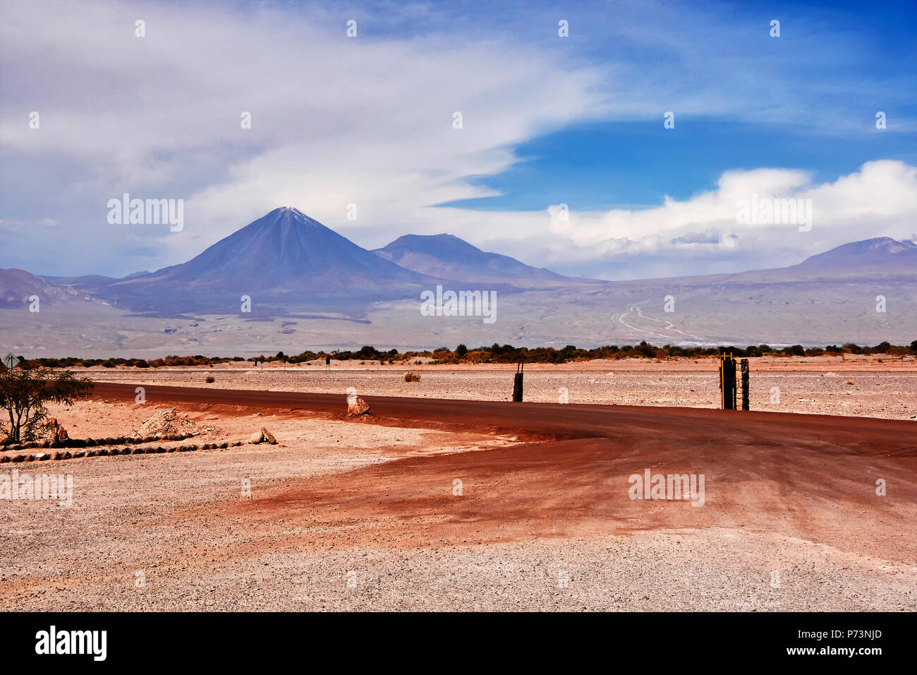 Volcano licancabur hi-res stock photography and images - Alamy