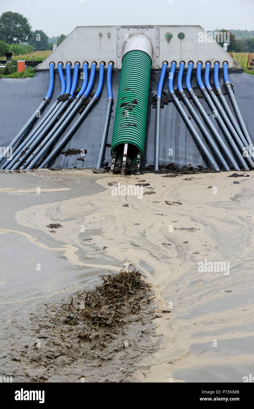 Biogas slurry hi-res stock photography and images - Alamy
