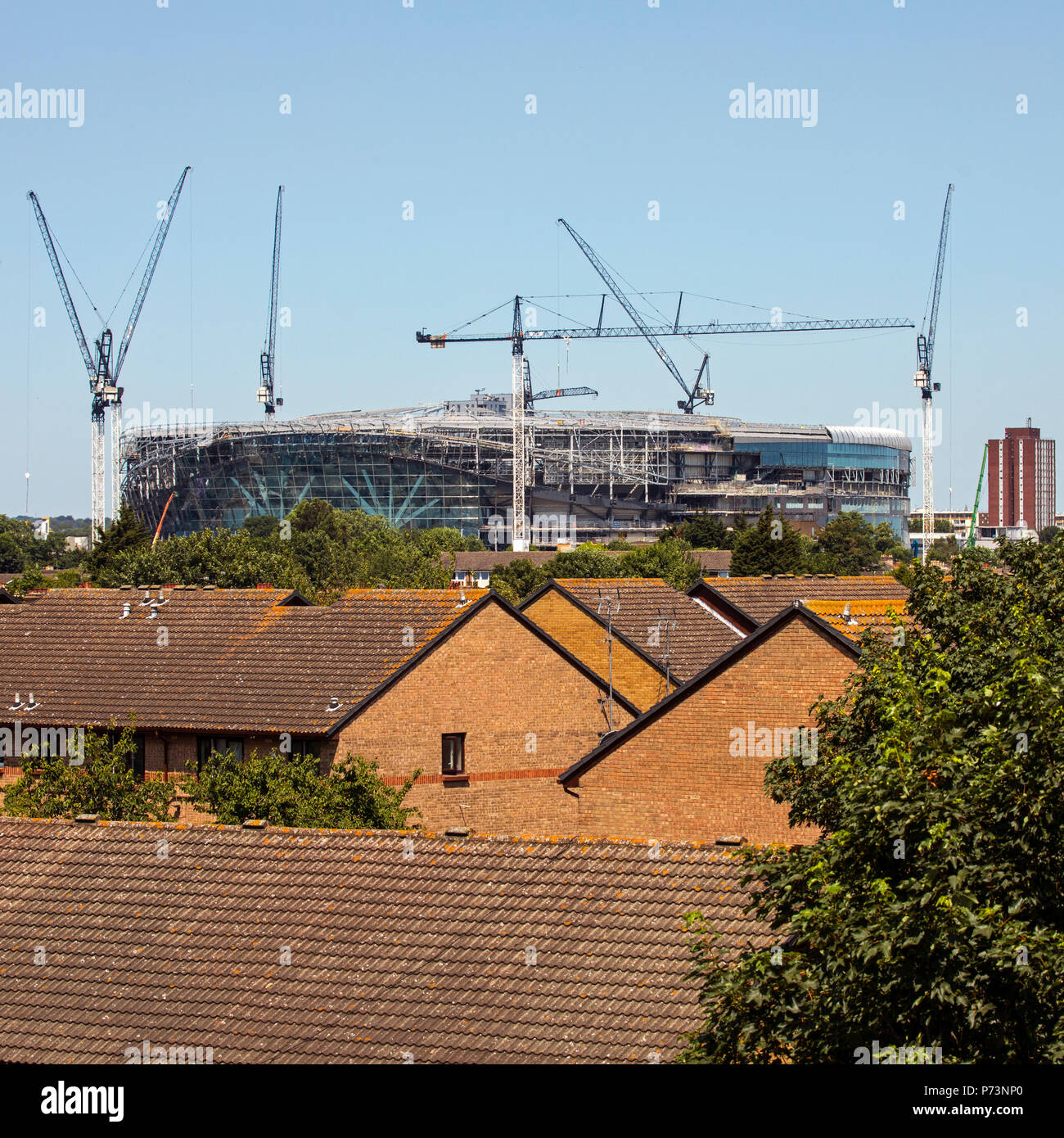 Tottenham hotspur new stadium construction hi-res stock photography and ...