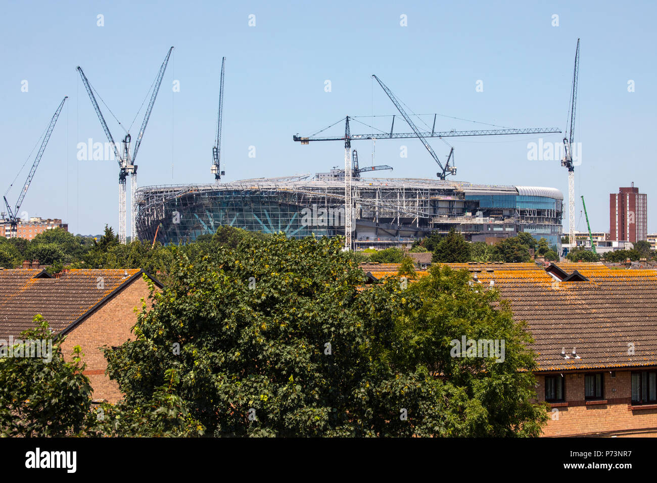 Tottenham hotspur new stadium construction hi-res stock photography and ...