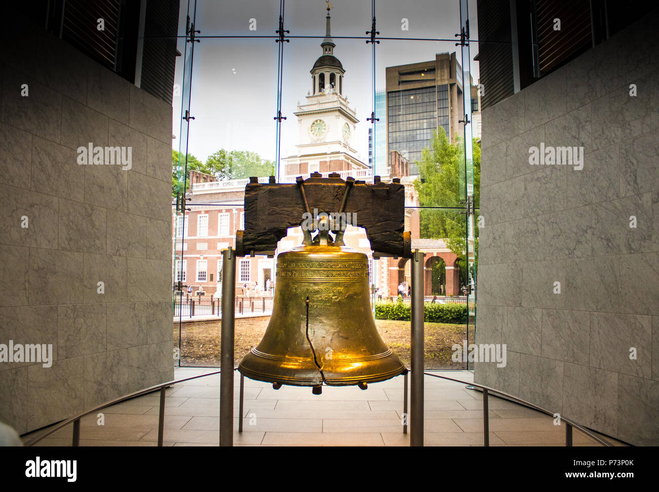 Philadelphia liberty bell hi-res stock photography and images - Alamy