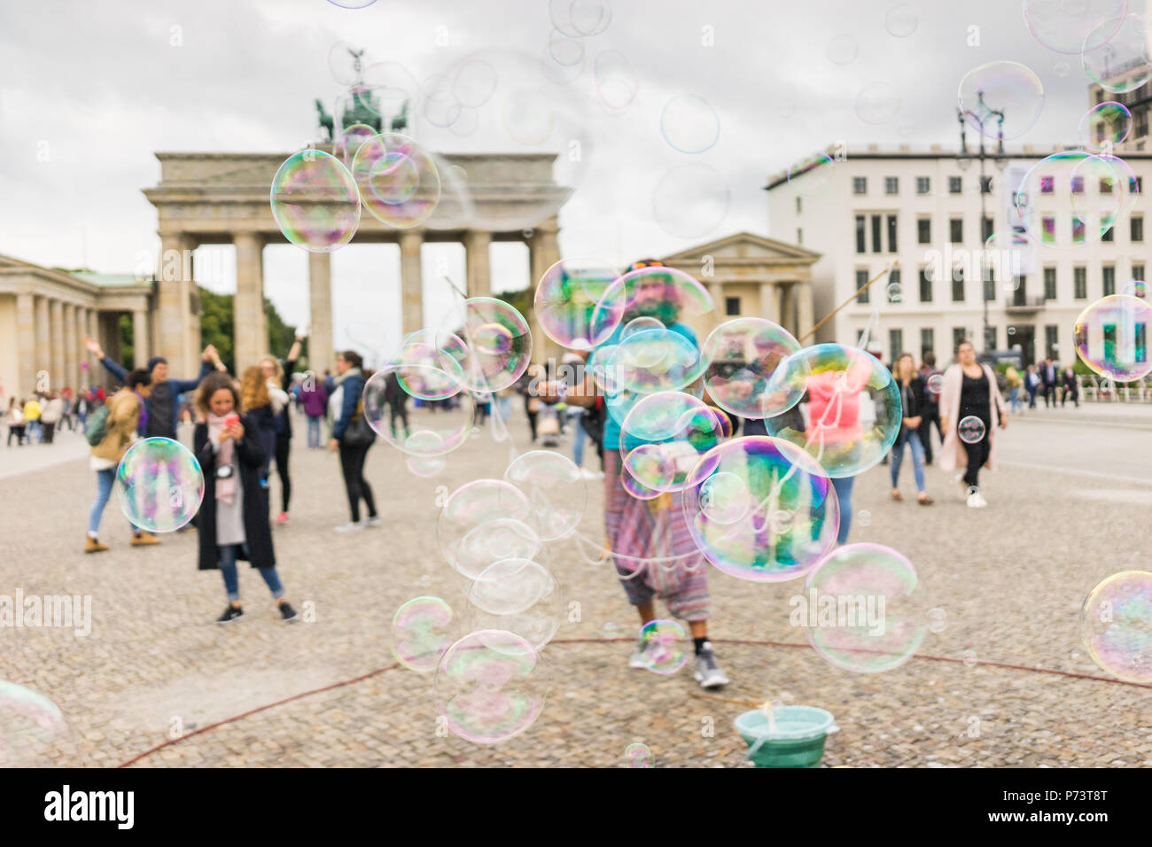 Bubble gate hi-res stock photography and images - Alamy